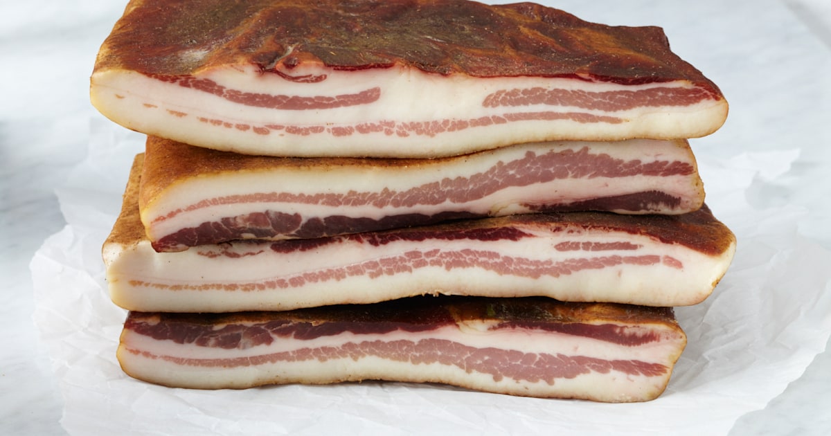 Fear of frying? Raw bacon hogs spotlight at Fancy Food Show