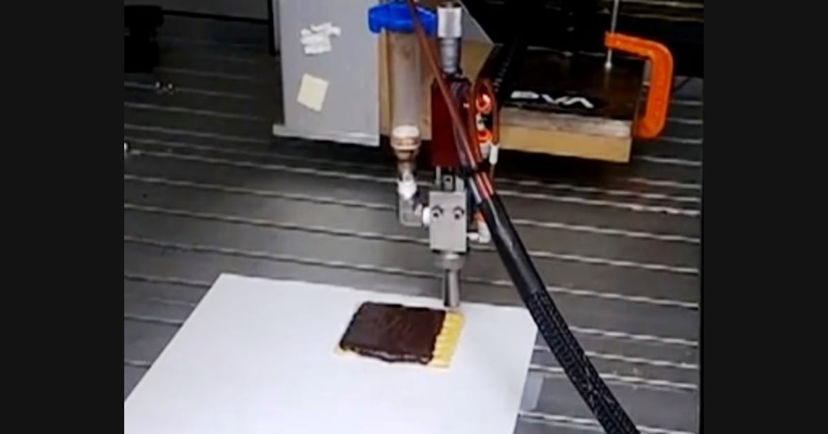 Pizza printout? NASA funds effort to make space meals on 3-D printer