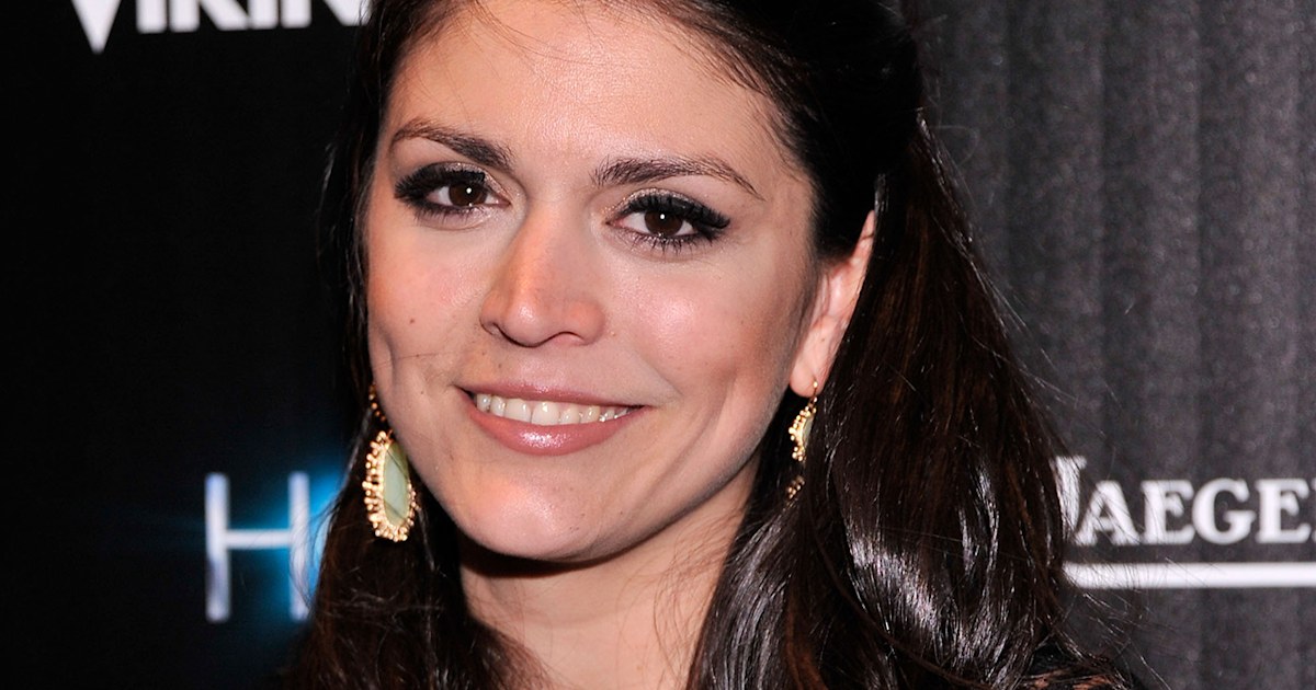 'Saturday Night Live' adds six to cast, names Cecily Strong as Weekend ...