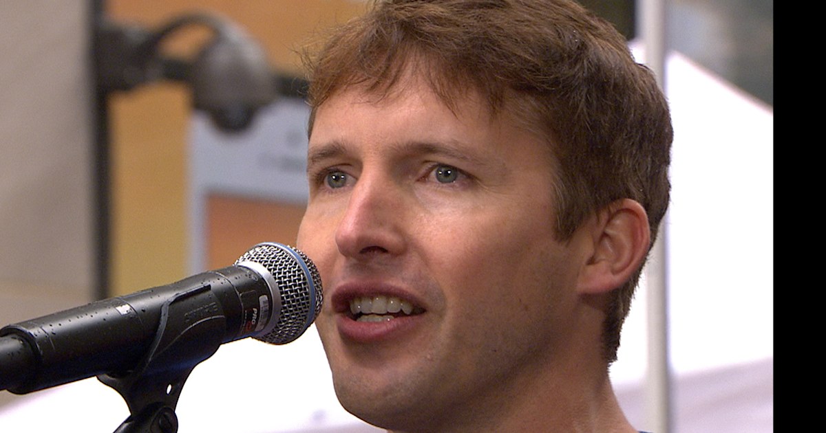 James Blunt brightens up TODAY plaza with his 'Bonfire Heart'