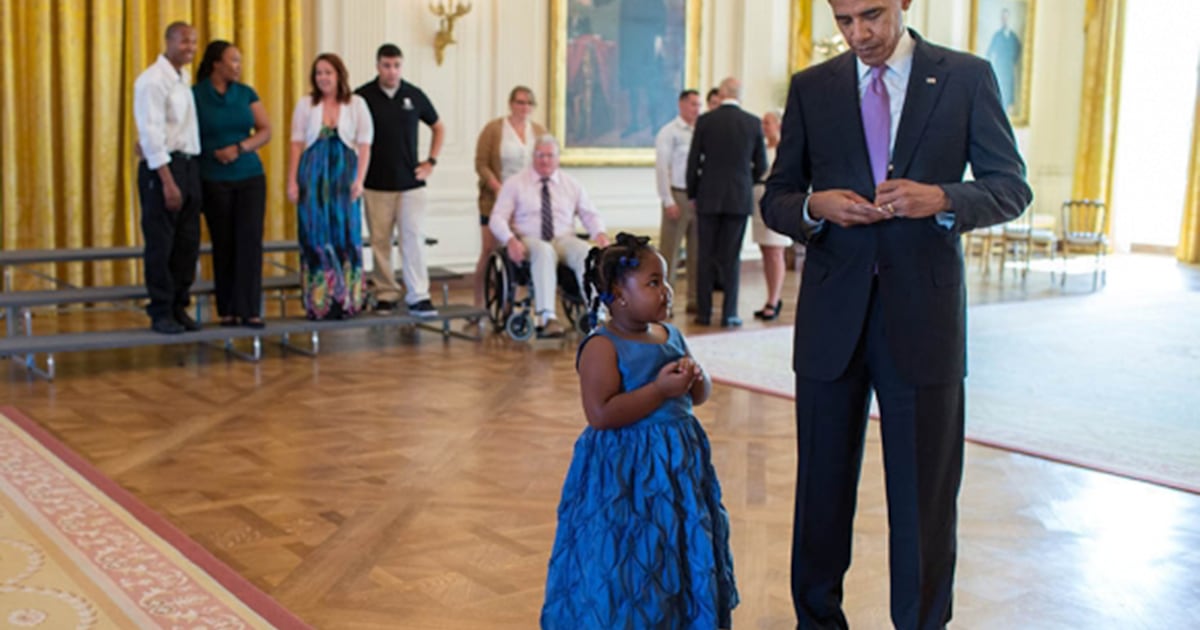 President Obama helps 5-year-old get out of school