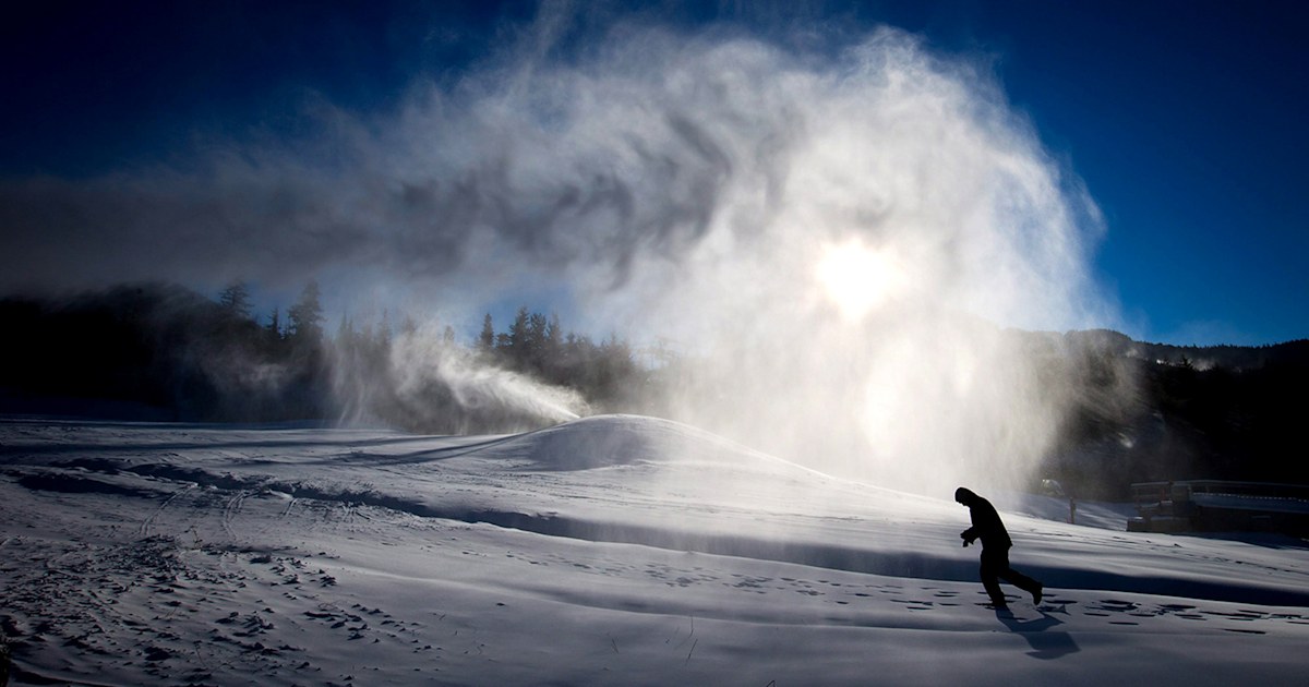 Winter's frozen splendor: Scenic shots from around the world