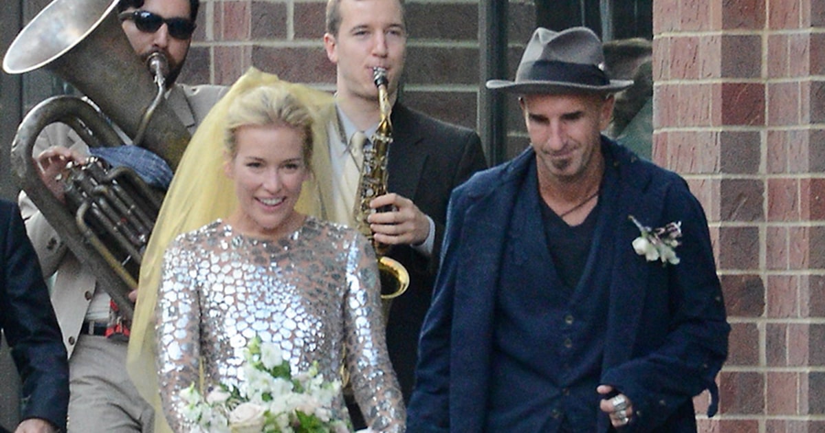 'Covert Affairs' star Piper Perabo weds director Stephen Kay