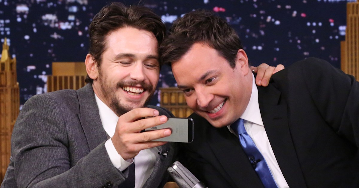 James Franco shows Jimmy Fallon how to take a cool selfie