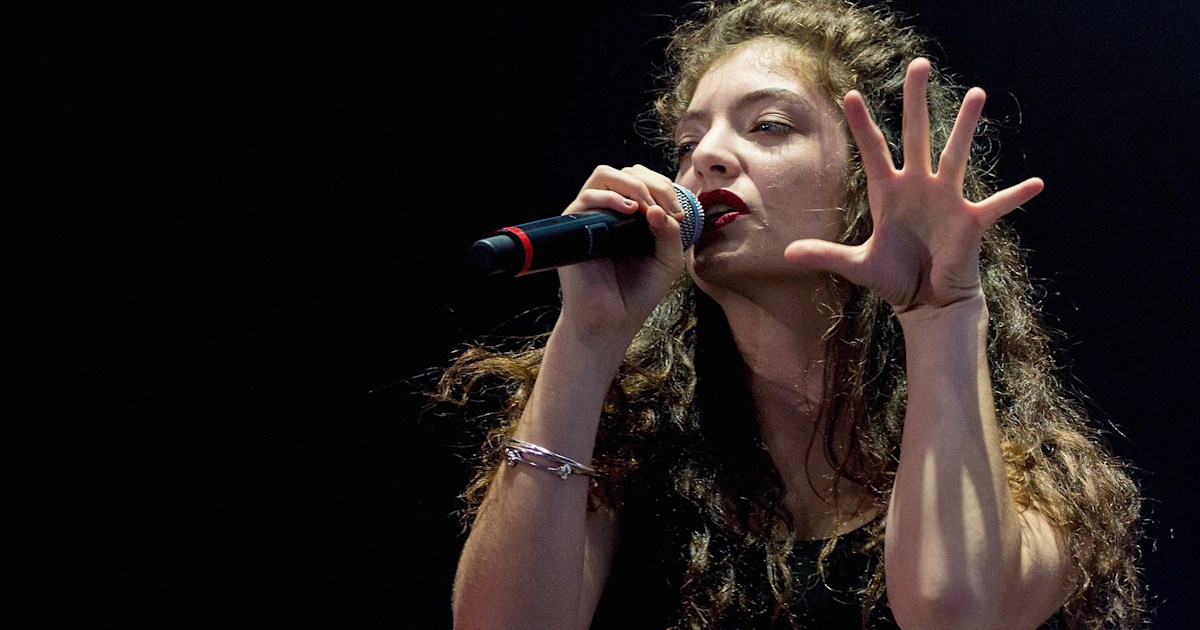 Why Lorde's acne is cool and Miley's twerking isn't