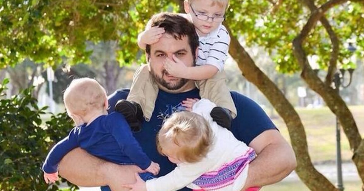 Aww! Wrestling, makeup sessions and more #RealDadMoments