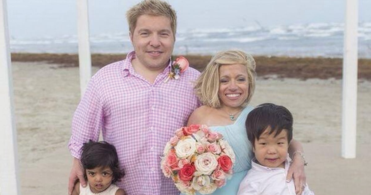 'Little Couple' renew their vows, giggle about baby talk in season finale