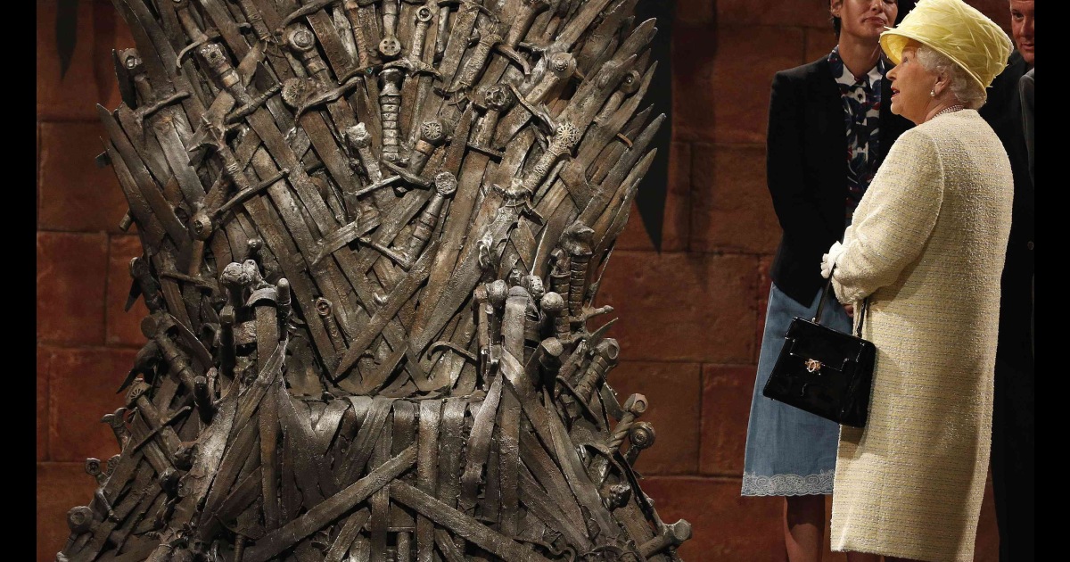 Queen Elizabeth visits 'Game of Thrones' set, declines Iron Throne