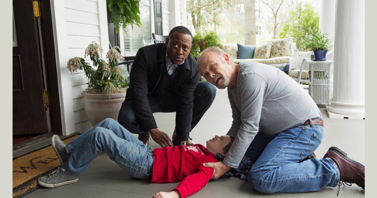 'Resurrection' star not alone in seeing dead people all over TV