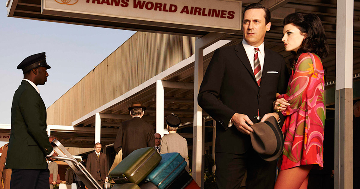 'Mad Men' prepares to take flight with three new images