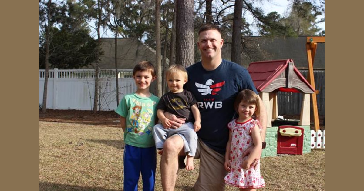 Mobile Dad app helps military fathers stay connected with family