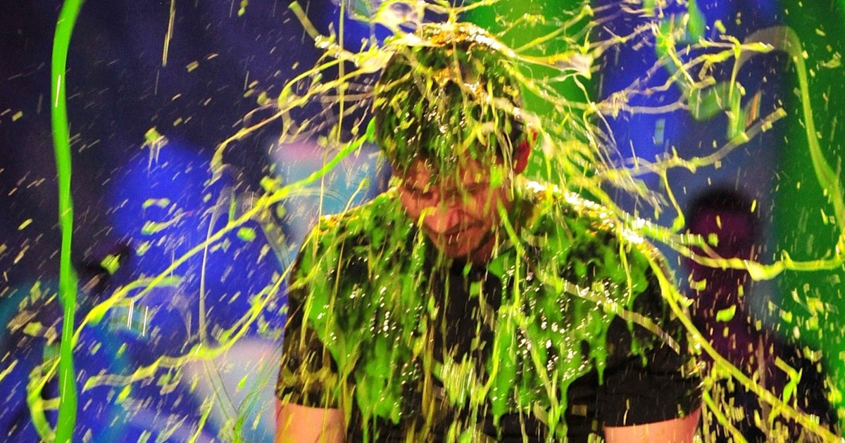 'Hunger Games' rules, Mark Wahlberg gets slimed at Kids' Choice Awards