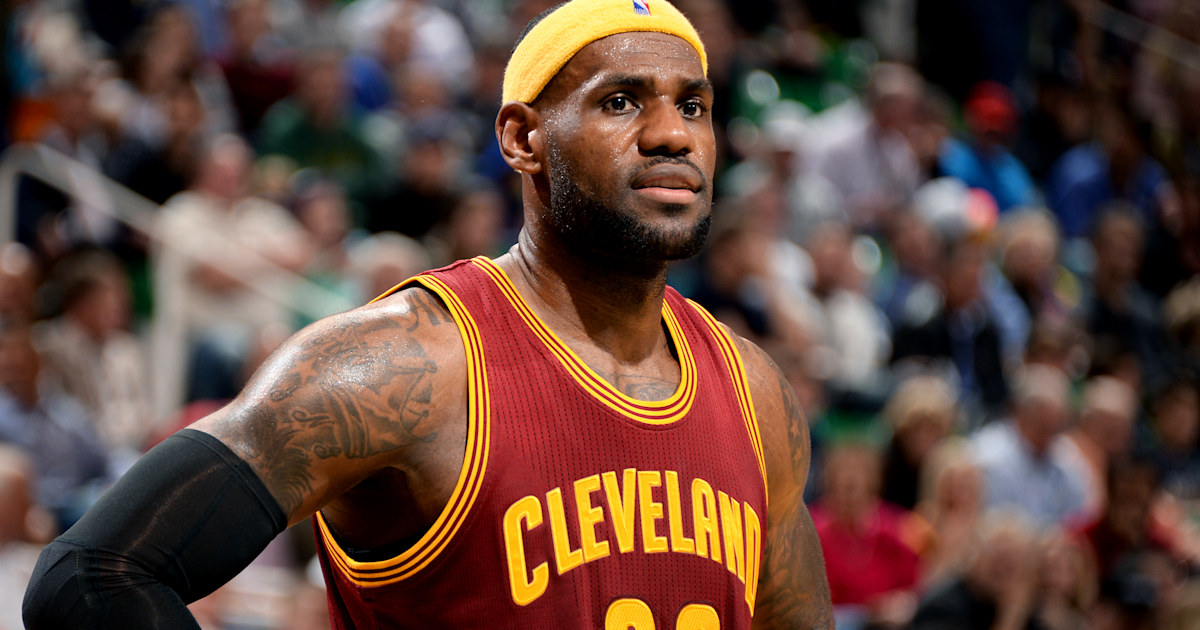 LeBron James is the 'adorable king' of sleepless dads today