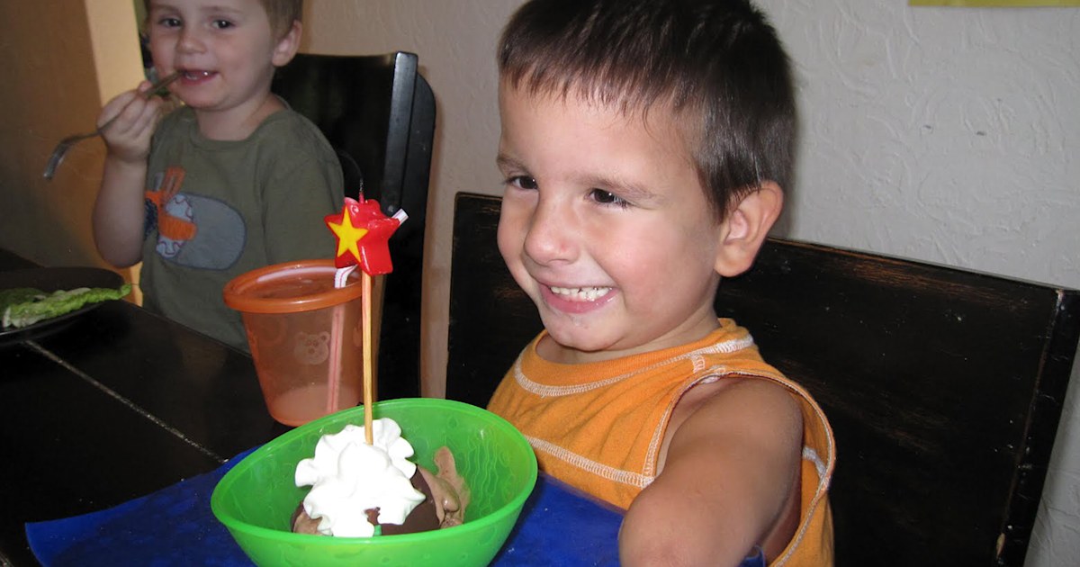 Boy born without arms, legs inspires: 'He does everything any other kid ...