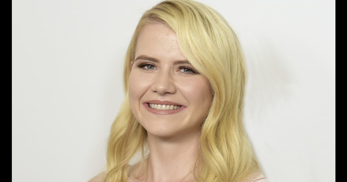 Elizabeth Smart reveals she's expecting baby No. 3