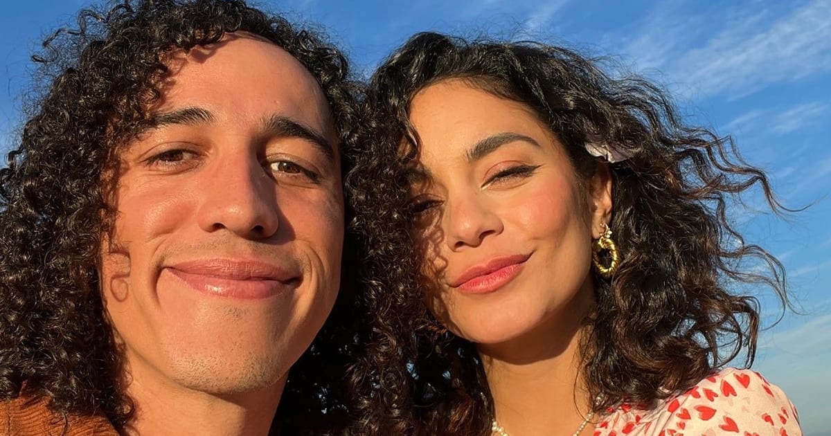 Vanessa Hudgens And Cole Tucker Romance Rewind 2734