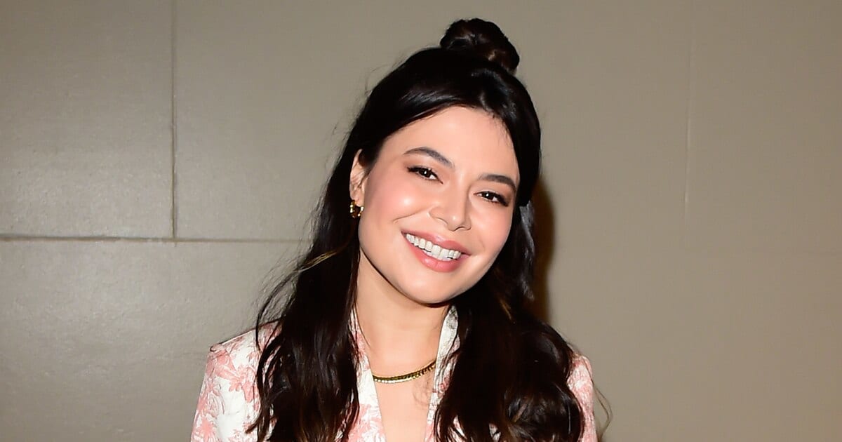 Miranda Cosgrove Reveals Why She Doesn't Drink or Smoke