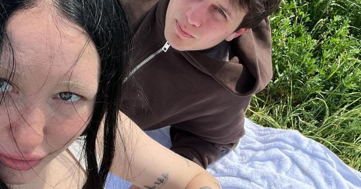 Noah Cyrus Is Engaged to Boyfriend Pinkus: See Her Ring