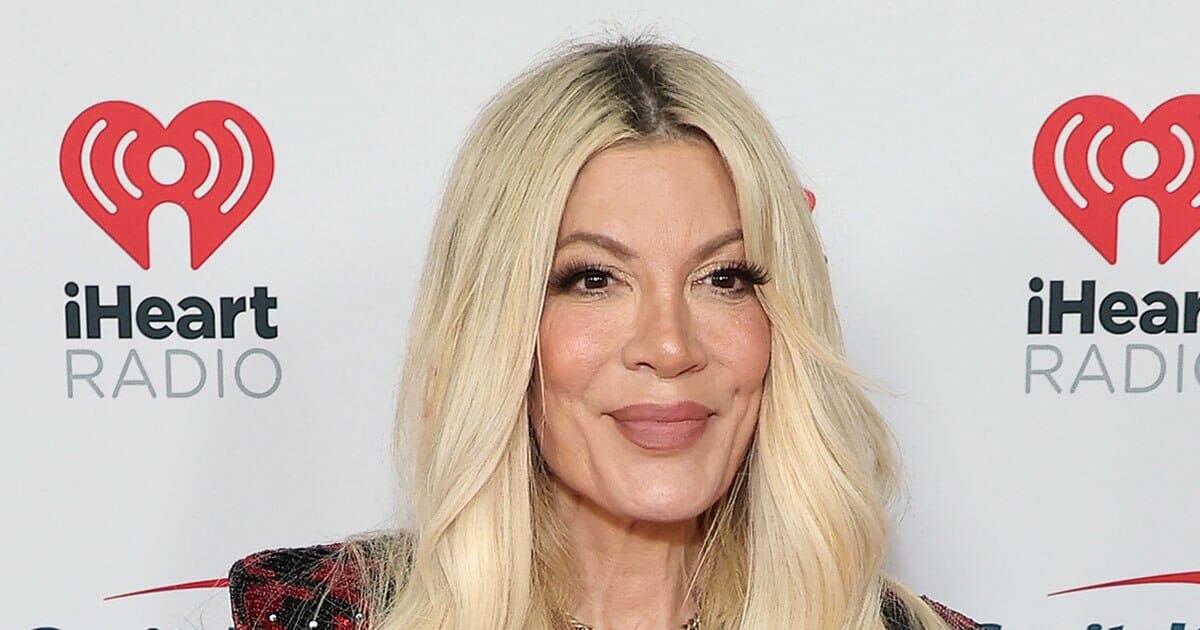 Tori Spelling Says She Once Peed in Her Son's Diaper While in Traffic