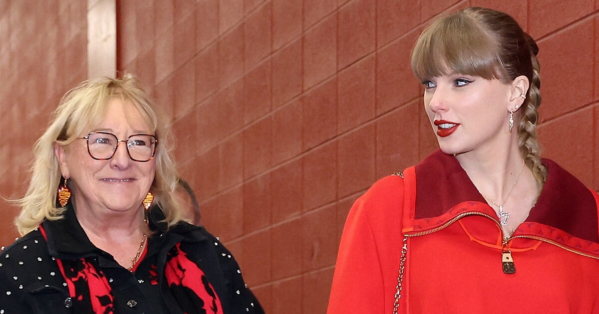 Proof Taylor Swift and Travis Kelce's Florida Date Is Donna Kelce-Approved