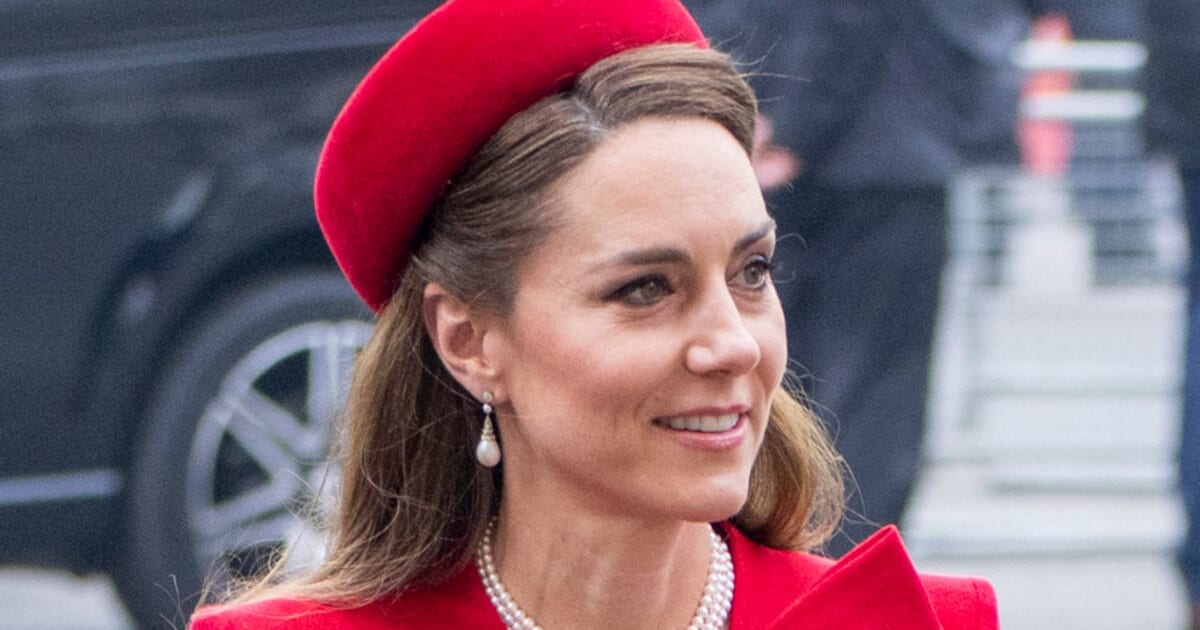 Kate Middleton Honors Princess Diana with VE Day Look